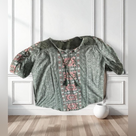 Absolutely Famous | Tops | Pre Owned Womens Absolutely Famous Blouse ...